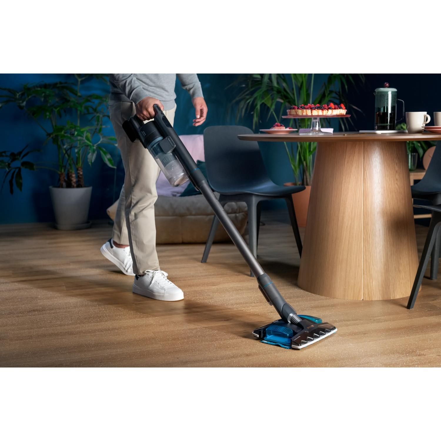 Philips 8000-Serie / XC8055/01 kopen? | Kieskeurig.nl | Kruimeldief